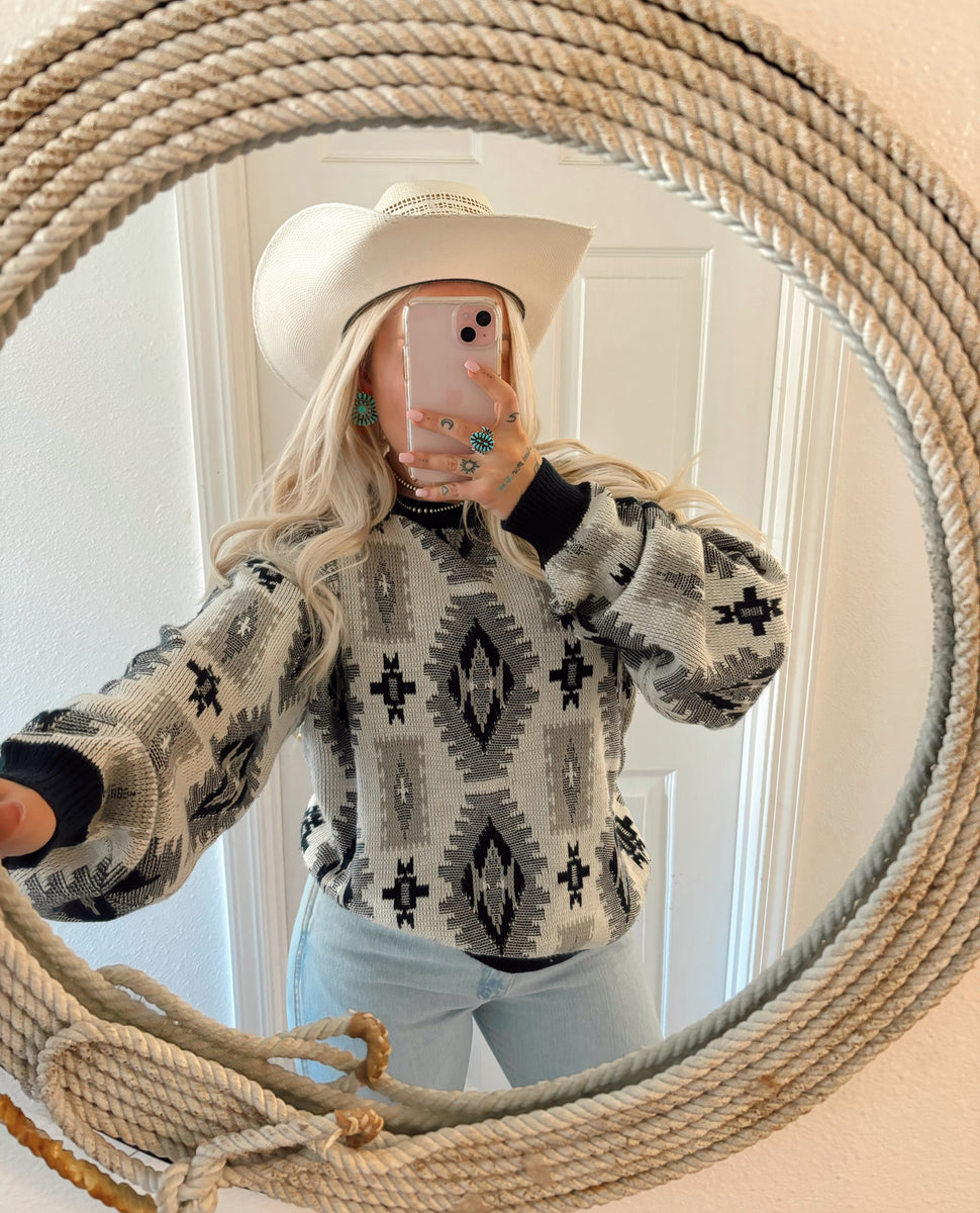 Cowboy Threads (L) – The Buckskin Babes